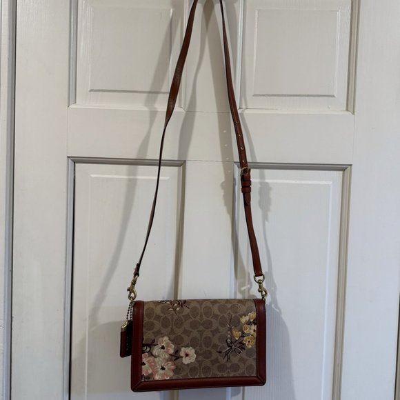 Coach | Bags | Coach 941 Riley Signature Canvas Prairie Blossoms ...